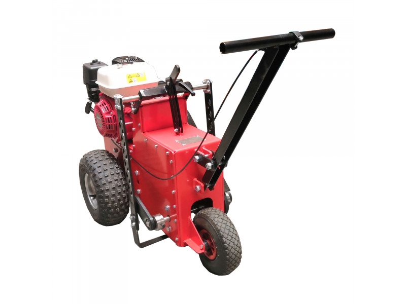 EUROKOMAX gyepfelszedő gép (önjáró, HONDA motoros) | Bérléscentrum